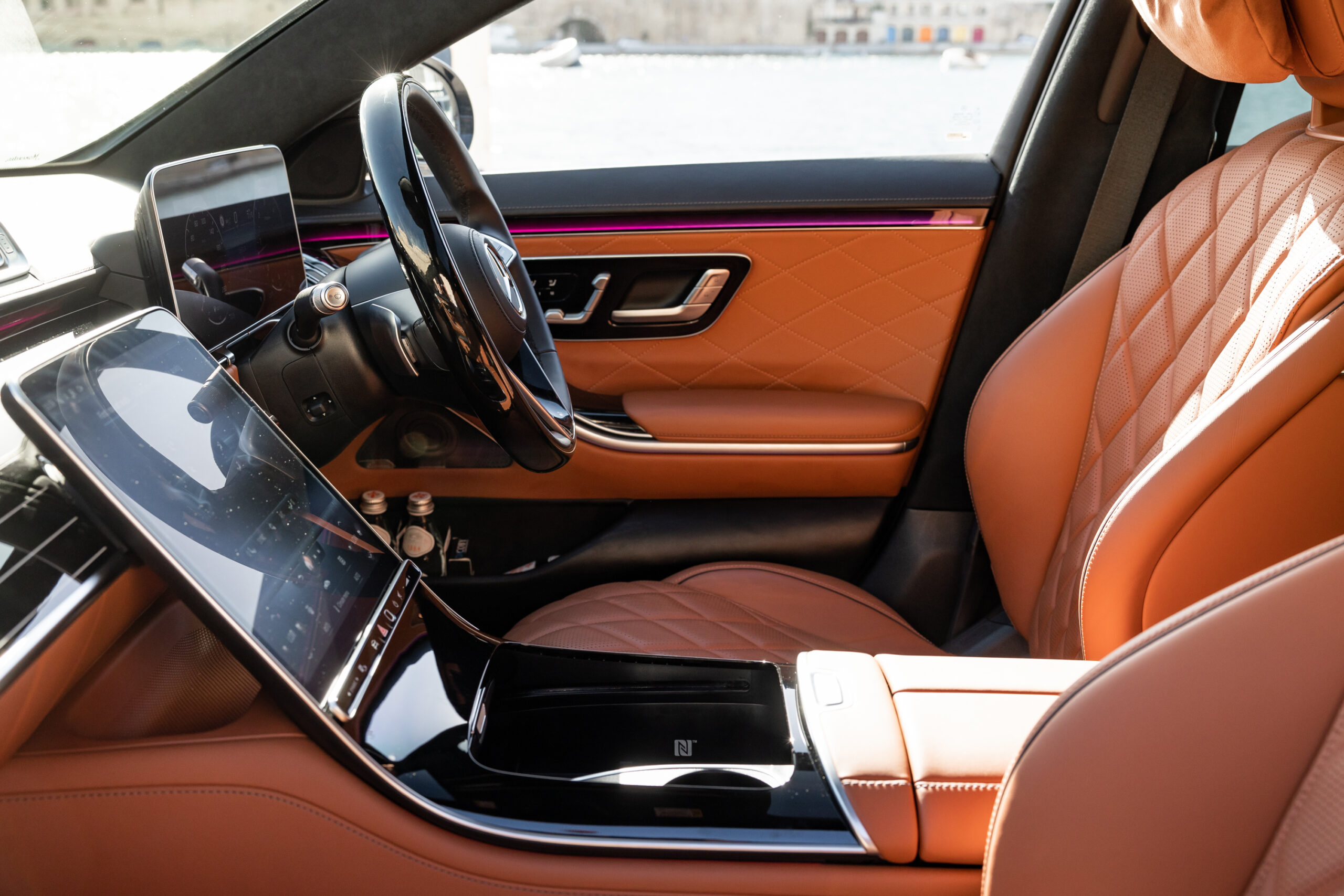 Mercedes-Benz as a Luxury Chauffeur Car - Dacoby