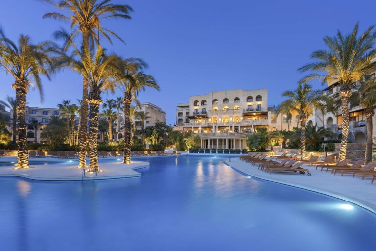 The Best Beach Clubs & Resorts in Malta - Dacoby